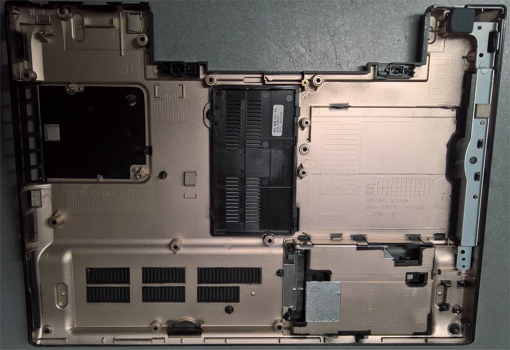 Samsung R60 Plus / NP-R60S Series Gehäuse Unterteil - Computer Service ...